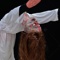 China Horror Experience Haunted Mansion Props Pneumatic Ghost Animatronic Dropping Corpse for sale