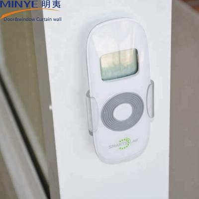 中国 ガラスのリモートブラインド 温熱ガラスの自動機能 ローバー 窓など 販売のため