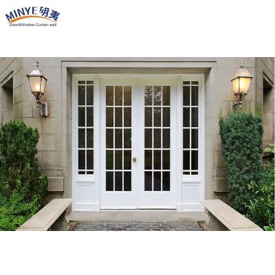 China Moderne tuin PVC en UPVC dubbele glazen toegangsdeur in natuurlijke houtkleur met materialen Te koop