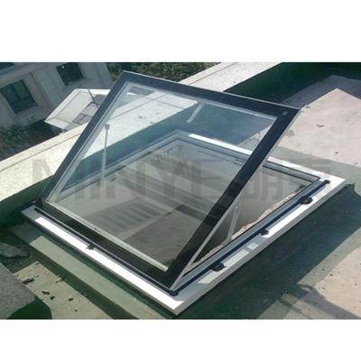 Cina Finestrella in alluminio in tetto in stile francese impermeabile con lucernario elettrico Velux in vendita