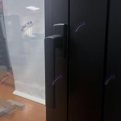 China Verander uw ruimte met energiebesparende dubbelgehard glas-aluminium luifelvensters Te koop