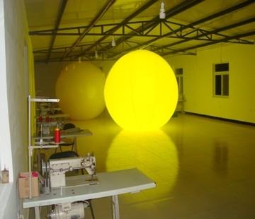 China Op maat opblaasbaar zonnestelsel Planeet Ballon LED Verlichting hangend Opblaasbare planeten Te koop