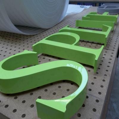 China Outdoor waterproof 3d backlit business signs chrome metal letter signs for sale