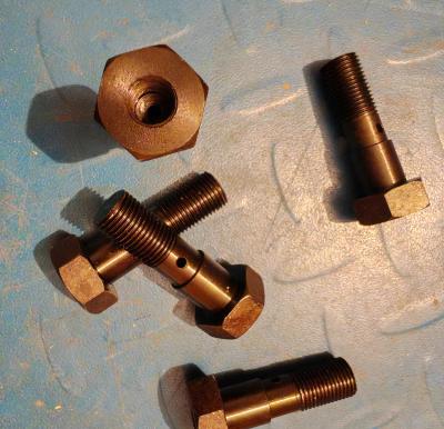 Cina 911-105-376 AXLE BOLT 911105376 in vendita