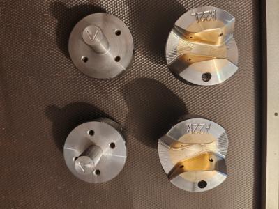 Китай 131210273 A22R ПРАВАЯ СДВИЖНАЯ НАКЛАДКА продается