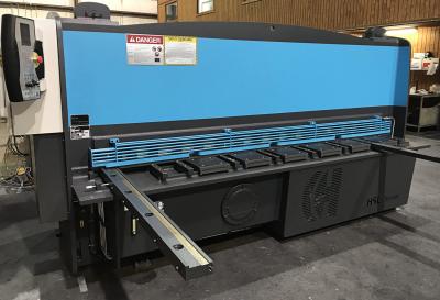 Cina Produttori di taglio della macchina QC12Y-12x2500 della ghigliottina idraulica della lamiera sottile in vendita