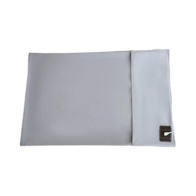 China 5% Silver Fiber Earthing Pillowcase with Envelope Closure and Customizable Sizes for Deep Sleep Grounding for sale