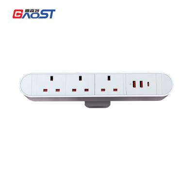 China 2USBA 1USBC Desk Clamp Power Outlet Socket Hub UKCA Certificated For Workspace for sale
