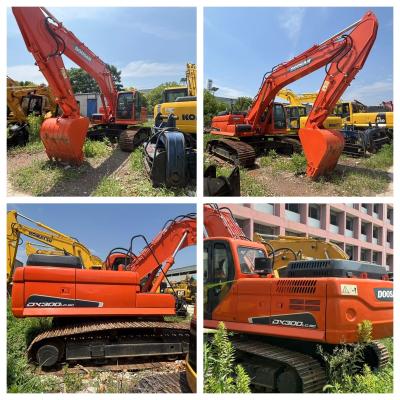 China Escavadeira Doosan DX300 Usada 2 Caçambas Alcance Máximo de 35 pés Incluído Pronta para Trabalhar à venda