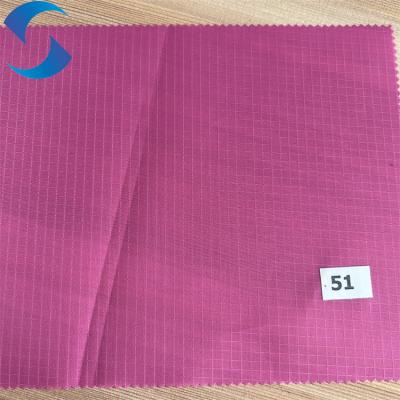 China 190T Taffeta Fabric 0.3CM Ripstop Soft And Resilient Polyester for sale