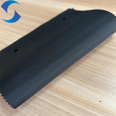 Cina 117gm Vari colori tessuto di rivestimento in poliestere di nylon per borsa da esterno in vendita