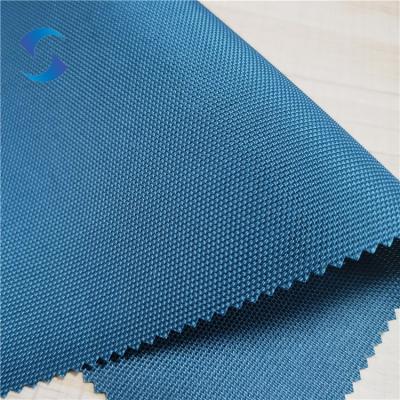 Cina 215gm 600D impermeabile 100% tessuto di poliestere per tende all'aperto in vendita
