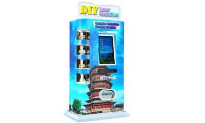 China Máquina de venta automática avanzada para atracciones turísticas Canal de inventario 100 piezas / canal en venta