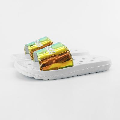 China Dame White Hollow Sole Schokbestendige EVA Slide Sandal For Shower Te koop
