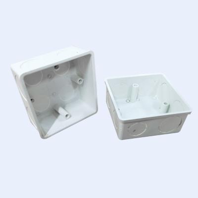 China Null Weisen-Anschlusskasten UPVC 20mm des Halogen-1 für PVC-Rohr-niedrigen Rauch zu verkaufen