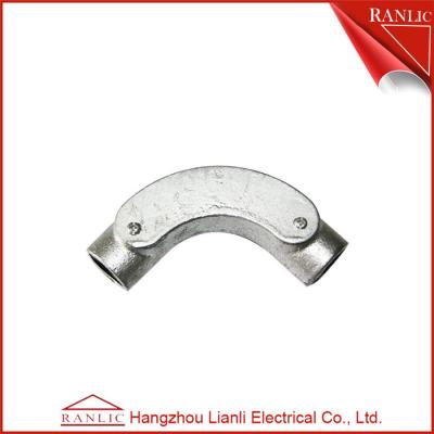 Cina Gemello attraverso i montaggi d'acciaio del condotto della scatola di giunzione del condotto di modo di H/immersione calda galvanizzati in vendita