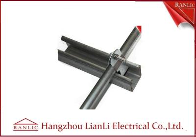Cina Montaggi d'acciaio galvanizzati 41*41 41*21, spessore di Manica del puntone di tipo C della immersione calda di 2.5mm - di 1.5mm in vendita