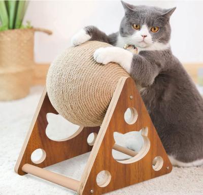 中国 自然なサイザルアサの友好的な作り付けの鐘の球猫Scratcher Eco 販売のため