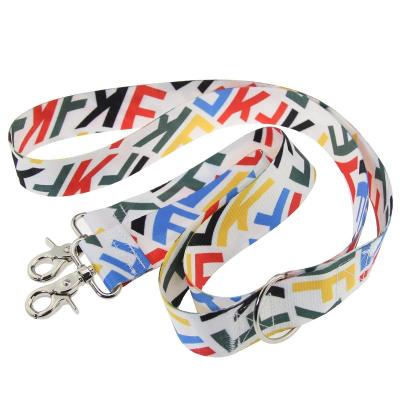 中国 多機能連続したペット肩ひものフリー ハンド引き込み式犬の牽引ロープ 販売のため
