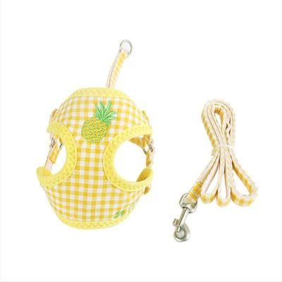 China Traction Green Cat Harness Chest Strap Snack Bag Cat Traction Rope Adjustable Walking Cat Rope pet harness leash for sale