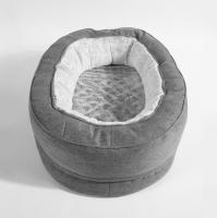China Round Extra Large Pet Bed For Puppy And Kitten With Slip-Resistant Bottom for sale