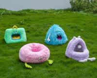 China Cat Fluffy Bed With Removable Washable Cushioned Pillow for sale