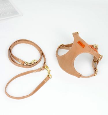 Cina Arnesto regolabile per animali da compagnia con guinzaglio LED Arnesto a guinzaglio con giubbotto per cani di tutte le dimensioni in vendita