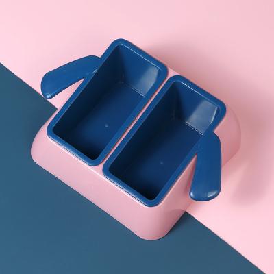 Cina Cucine per animali da compagnia Cucine in plastica multifunzionale inclinata Cucina per cani in vendita