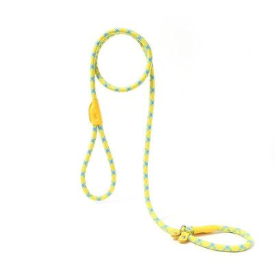 Cina Animali da compagnia Nylon robusto e resistente Leash High Quality Traction Rope per cani e gatti in vendita