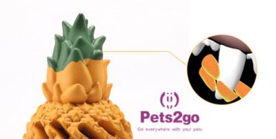 中国 パイナップルは犬のための大きい9*18CMペット咀嚼のおもちゃを形づけた 販売のため