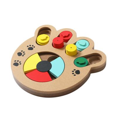 Cina L'artiglio resistente del morso ha modellato il cane che alimenta Toy With Wooden Bone in vendita
