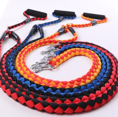 China Trela retrátil resistente dobro do cão para a fita de nylon de 2 cães à venda