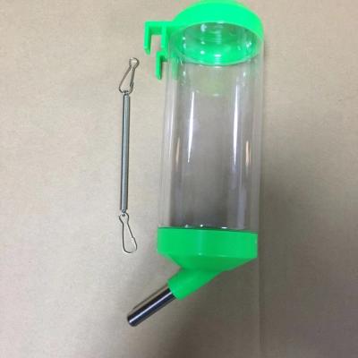 China Pet Can Hang Dog Water Bottle Water Bottle Rabbit Pet Simple Hanging Cage Ball Drinking Water Bottle 500ml for sale