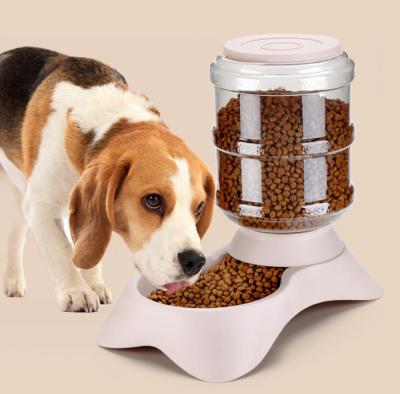 Cina L'alimentatore dell'animale domestico e l'abbeveratoio Cat Dog Gravity Food Bowl hanno fissato 3,8 L con 1 erogatore dell'acqua in vendita