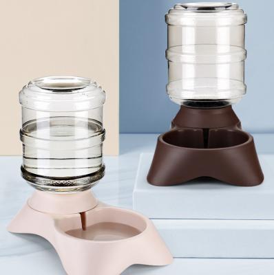 Cina L'alimentatore dell'animale domestico e l'abbeveratoio Cat Dog Gravity Food Bowl hanno fissato 3,8 L con 1 erogatore dell'acqua in vendita