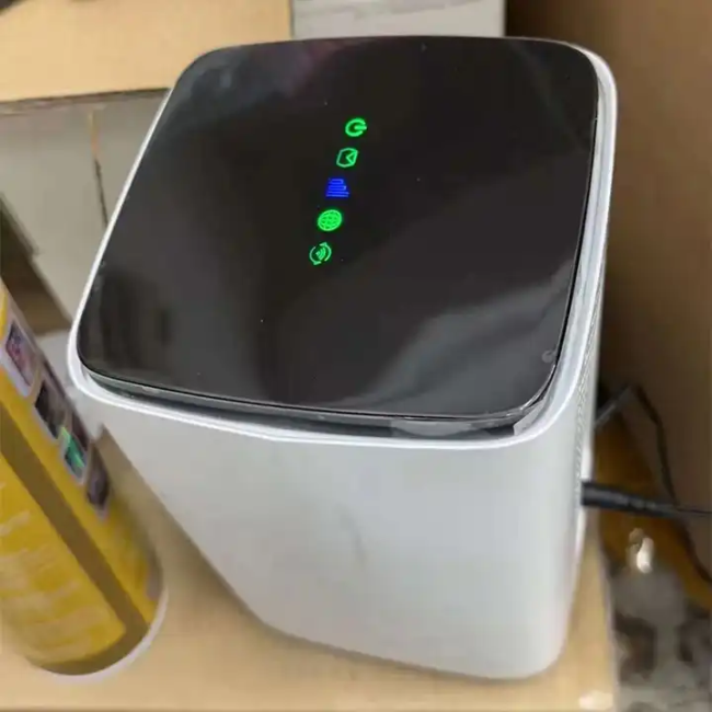 ZYXEL NR5103E 5G Router package