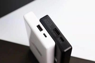 Cina Router della batteria di Mini Portable Wi Fi Mobile della batteria del router 8000mAh di Huawei E6878-370 5GHz WiFi in vendita