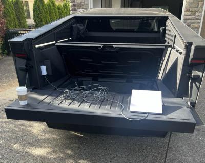 China NEW Starlink Rev4 Satellite Internet Flat Starlink Mini High-Performance Starlink Satellite Internet Kit With Wedge Mount for sale