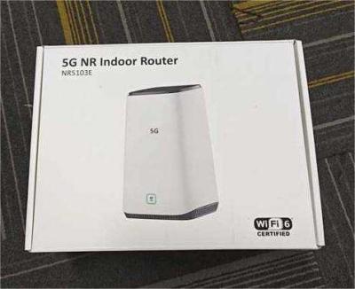 Cina Router WiFi 6 5G ZYXEL NR5103E sbloccato con velocità di 4,7 Gbps, 64 connessioni e 4 porte LAN, Router CPE per interni in vendita