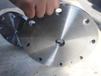 Cina CS d'acciaio Pn10 Pn16 Pn25 della flangia cieca di JIS per industria petrolifera chimica in vendita