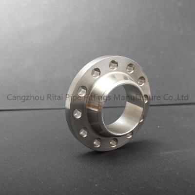 Cina Flangia forgiata di saldatura di acciaio al carbonio dell'ANSI B16.5 di baccano della flangia del collo per l'accessorio per tubi in vendita