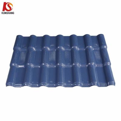China Folhas de telhado de resina sintética anti-UV para isolamento superior e estabilidade de cor em telhados de UPVC à venda