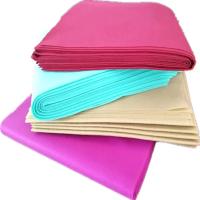 China 40-60gsm Nonwoven Table Cloth Waterproof PP Rectangle Disposable for sale