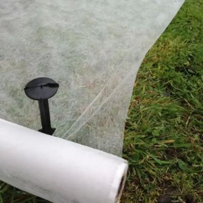 China Durable Frost Protection Fleece Mothproof , Agriculture Winter Row Cover for sale