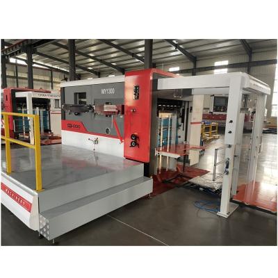 Cina 380V macchina automatica per il ritaglio e il taglio a stampo di piastre di cartone tecnologia avanzata in vendita