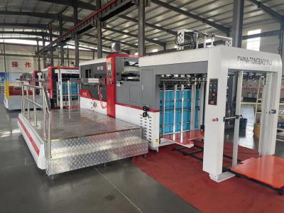 中国 汎用性 高速自動フラットベッド 切断とクレージングマシン 販売のため