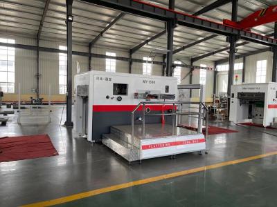 Cina MY 1650 Semi-Auto Cutting and Creasing Machine Perfetto per le esigenze in vendita