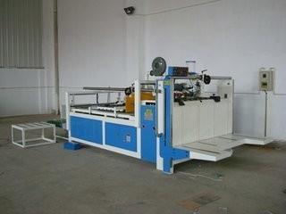 Cina Colla pieghevole semiautomatica per cartone per l'assemblaggio di scatole di cartone e soluzioni di imballaggio in vendita