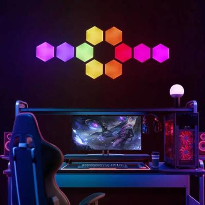 China Luz hexagonal inteligente de 24 V ajustável com RGBIC 16,7 milhões de cores e Wifi Bluetooth Control à venda