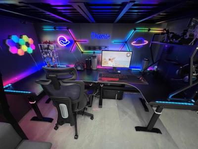 China Chageable Yes RGBIC LED Lights Control RGBIC Blutooth Watts Eaves Light 15m 25 Lights Power Supply Controller one Piece for sale